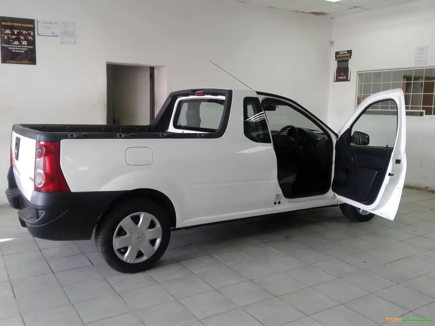 2014 Nissan NP200 16V used car for sale in Johannesburg City Gauteng ...