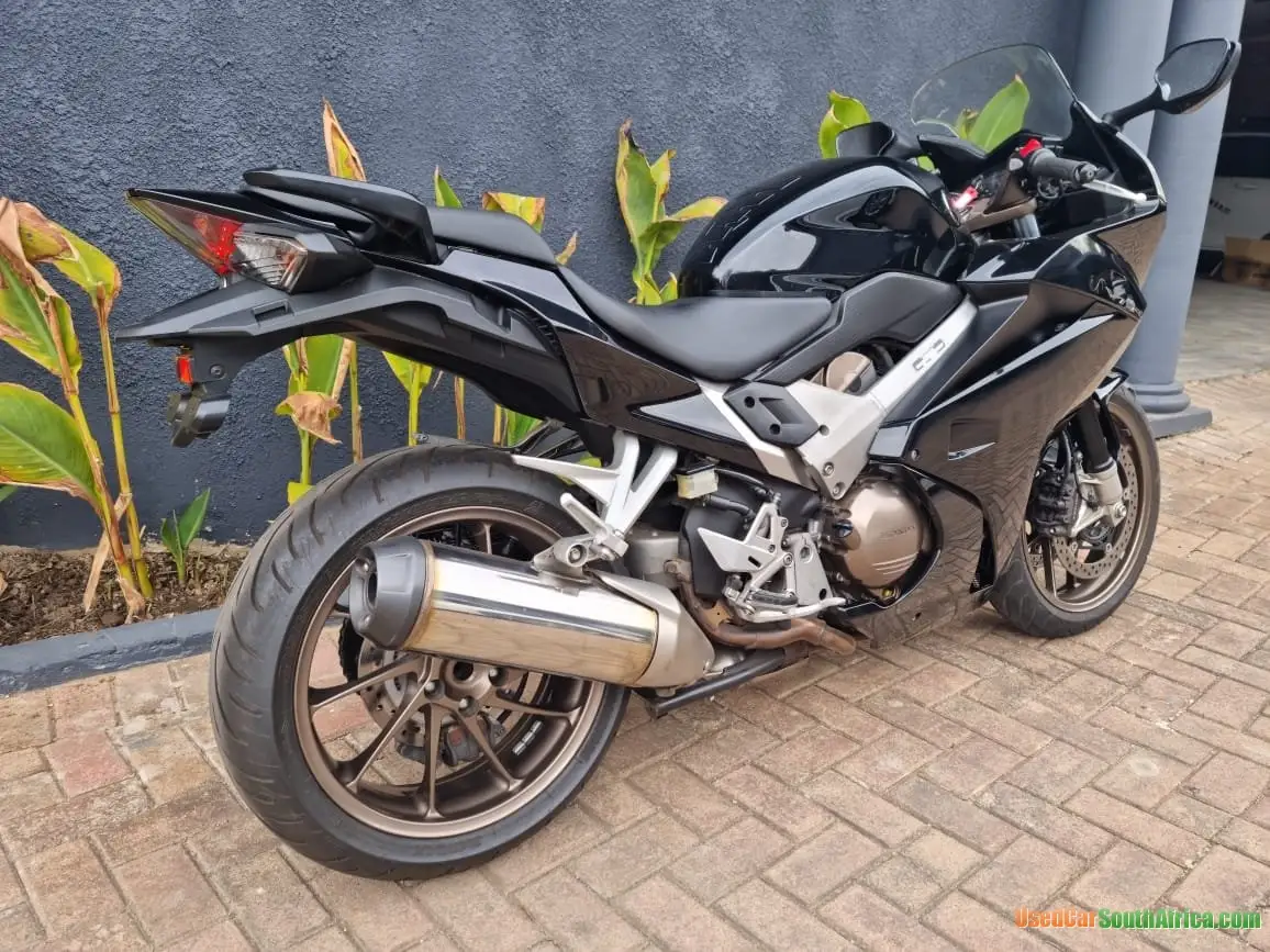 2017 Honda VFR Black used bike for sale in Ficksburg Freestate South ...