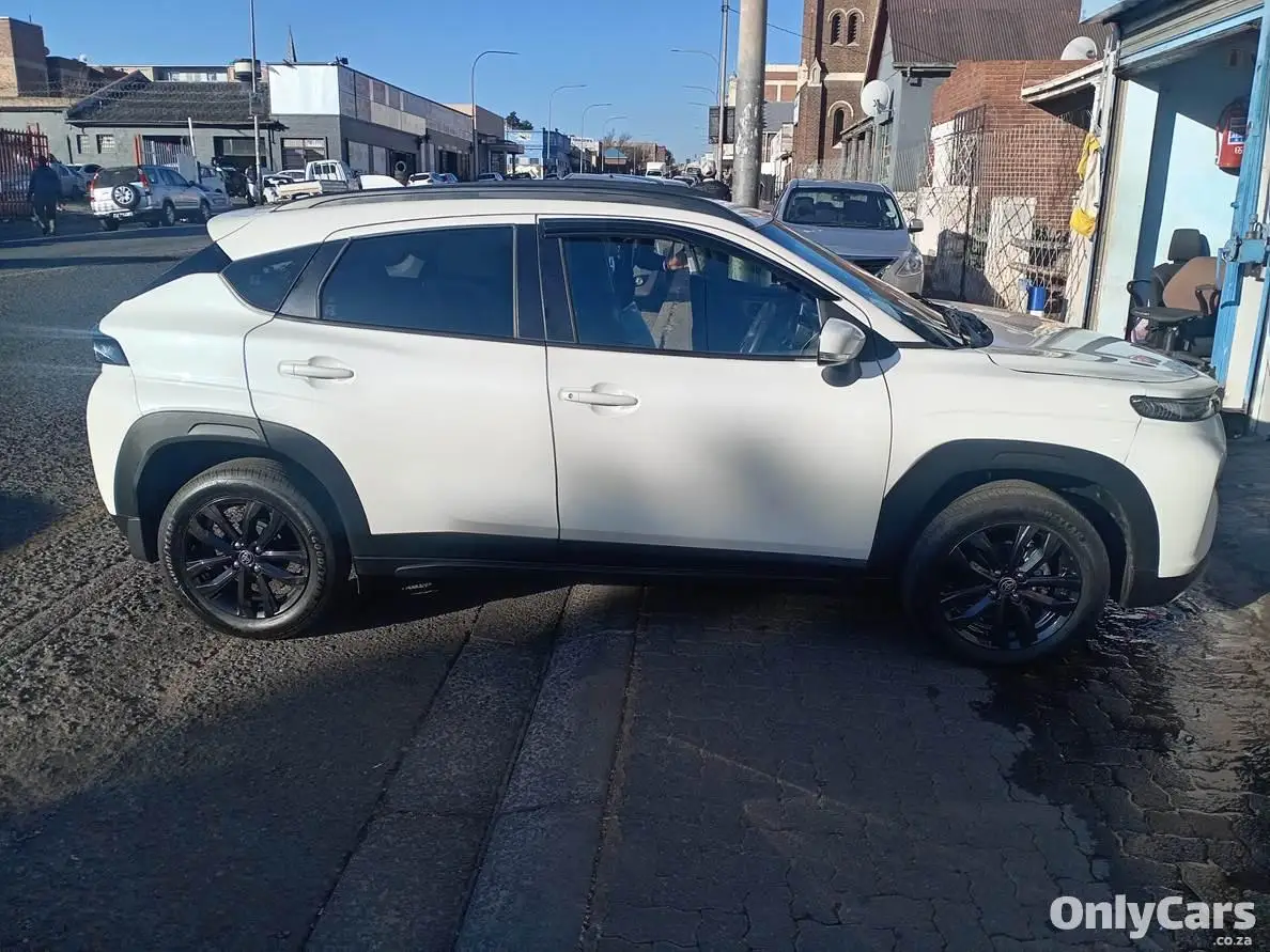 2024 Toyota Starlet Cross 1.5Xs Auto used car for sale in Germiston ...