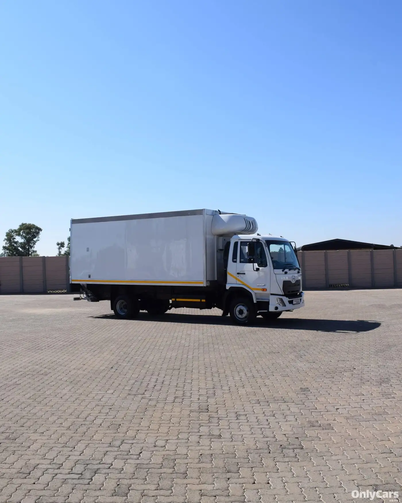 2021 UD Trucks Kuzer RKE 150 REFRIGERATED BODY used car for sale in ...